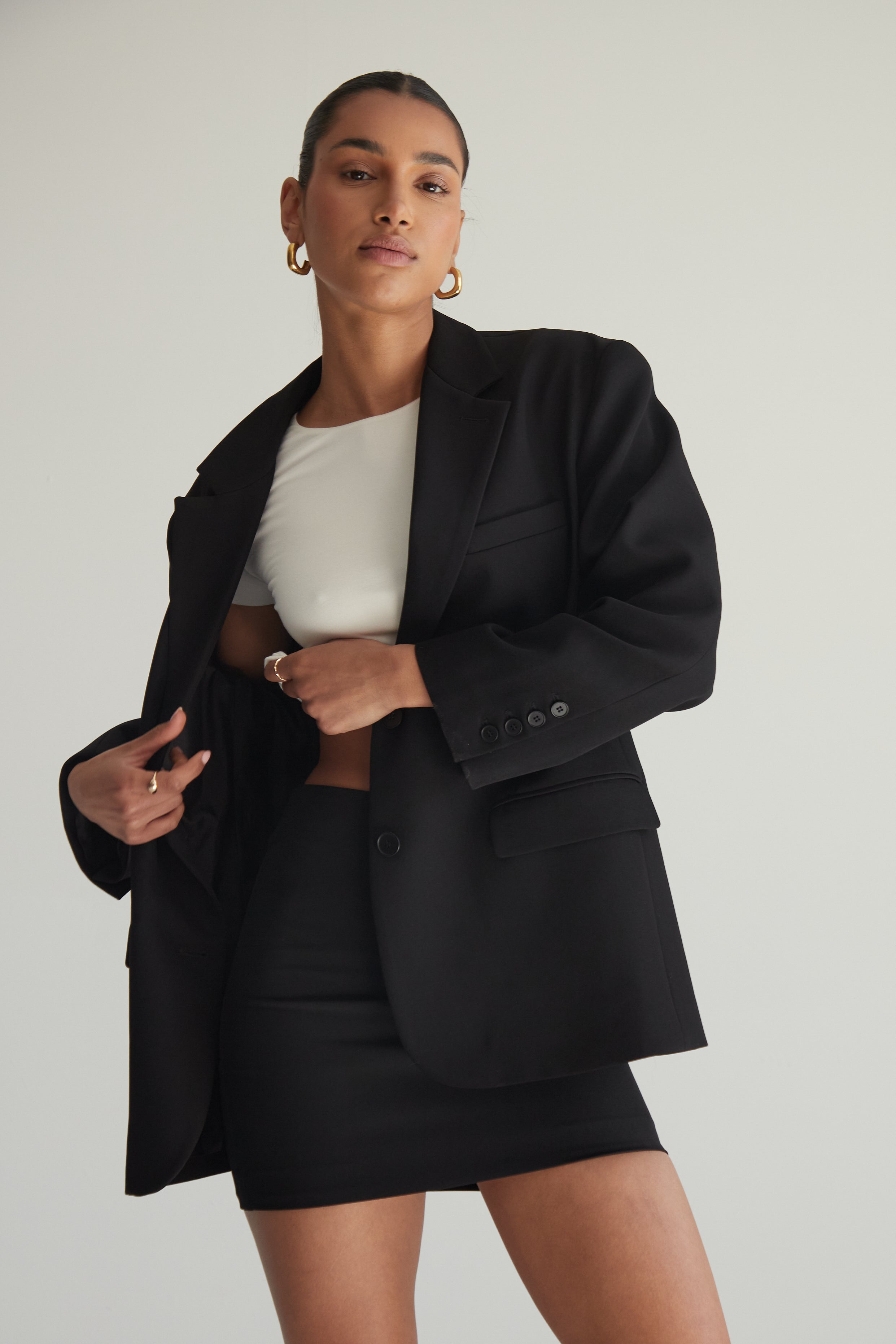 Crewneck Fitted Tee – RE ONA